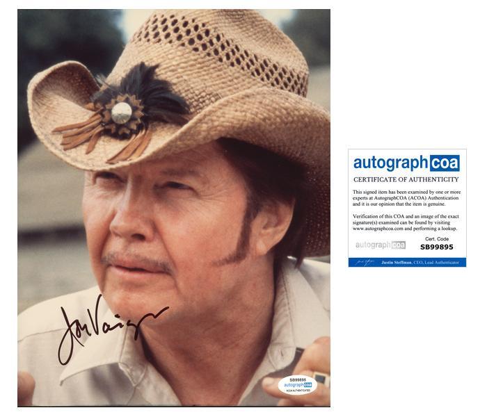 Jon Voight Holes Jon Voight Signed Autograph 8x10 Photo Hollywood