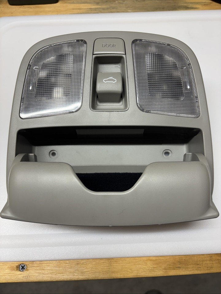 2009 Hyundai Genesis 4 6 Dome Lights