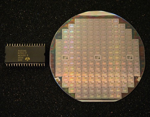 VINTAGE 4" SILICON WAFER Collectors Set - Rockwell R6511 (Enhanced 6502 ...