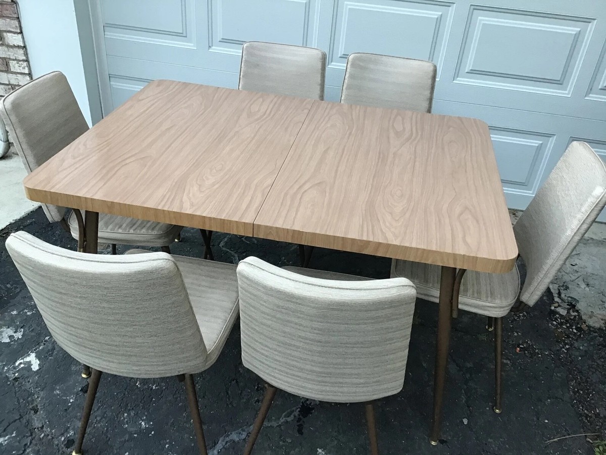 1970s Wood Tables Osvaldo Borsani "T210" Dining Table For Tecno, Italy