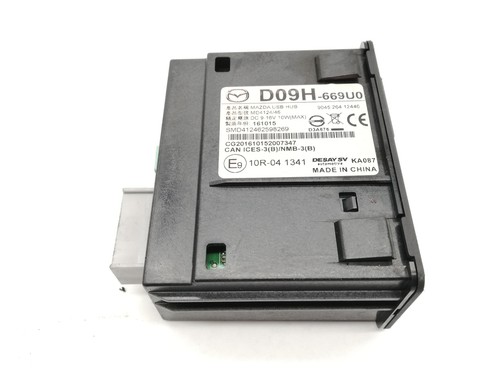 MAZDA CX-3 DK 1.5 D Additional Music Player Connectors D09H-669U0 1.50 ...
