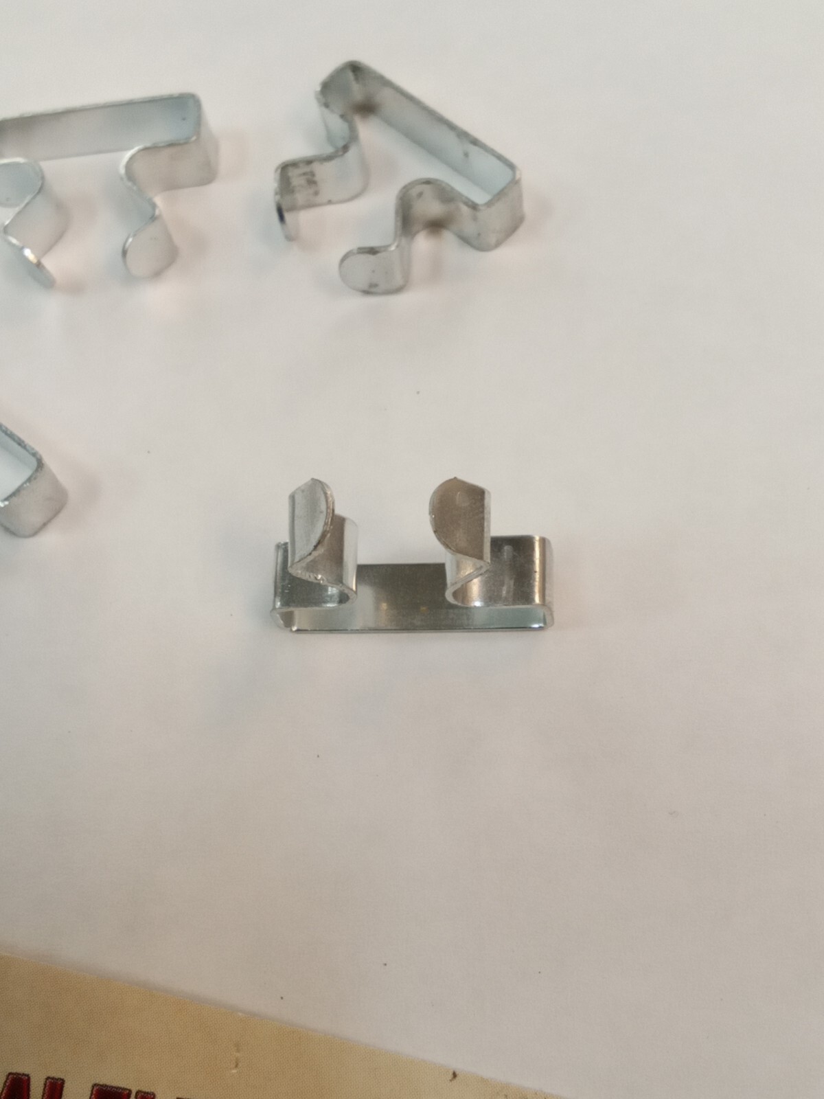 LOT OF 4) LIGHTING FIXTURE COVER CLIPS SNAP IN (12C3 | eBay