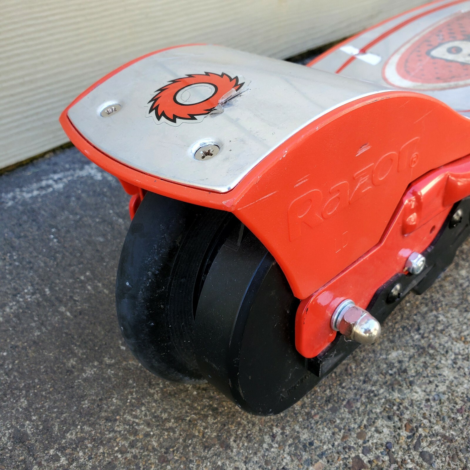 Razor E175 Red Motorized 24 Volt Rechargeable Electric Power Kids Child ...