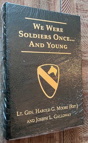 2005 General HAL MOORE SIGNED #ED Leather LTD "WE WERE SOLDIERS ...