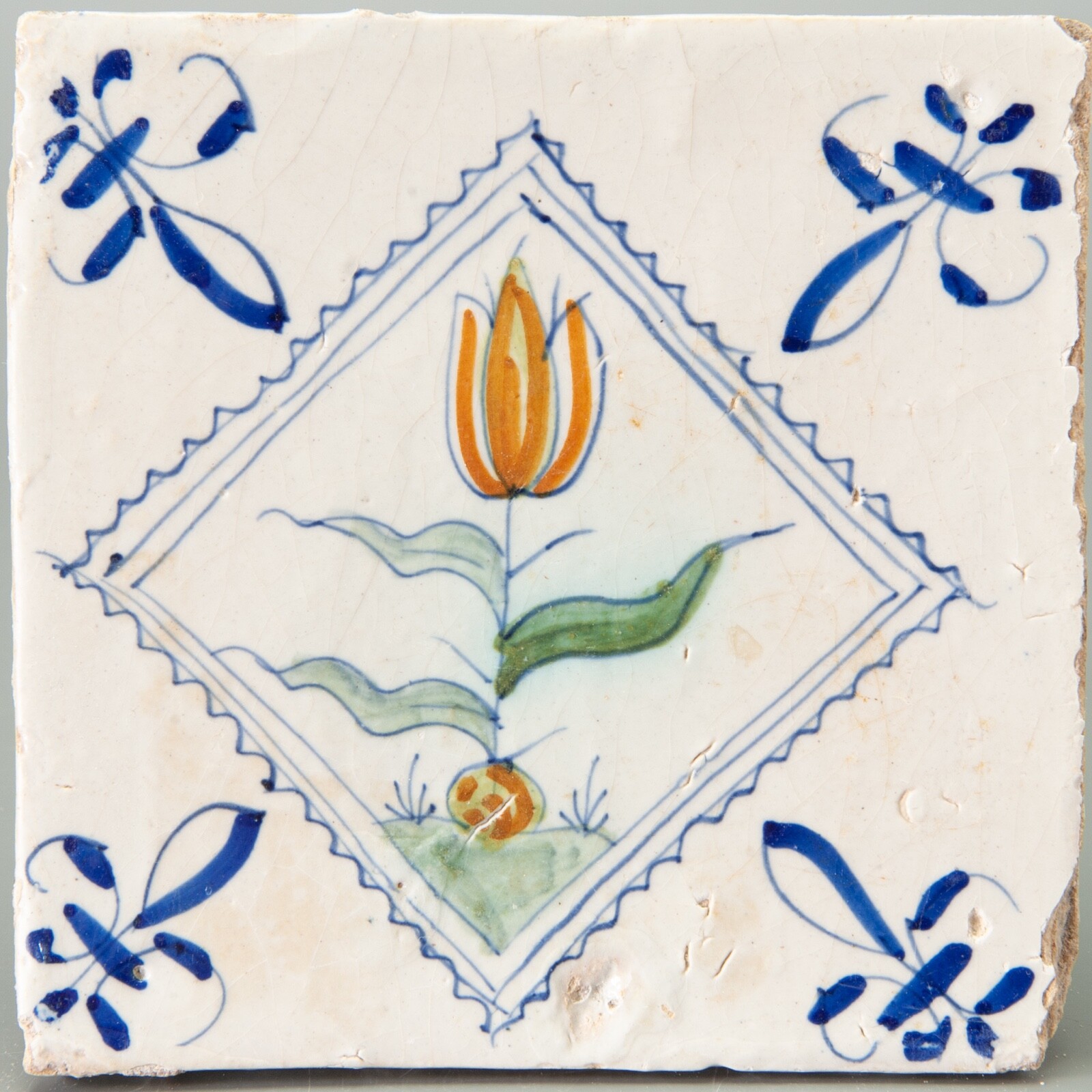 Nice Dutch Delft polychrome tile, tulip in blue diamond, 17th century ...