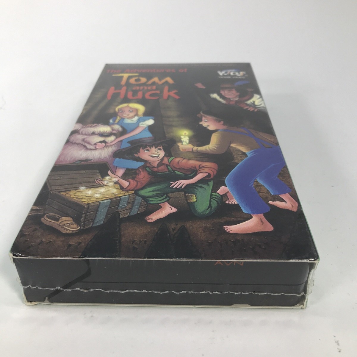 Tom Agus Huck Vhs Far From Home: The Adventures Of Yellow Dog (1995)
