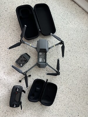 DJI Mavic Pro M1P Quadcopter with Remote Controller and Cases - Grey ...