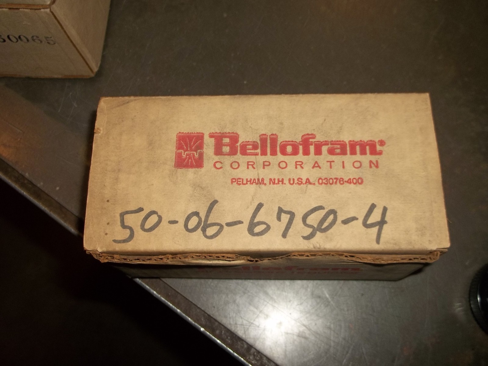 BELLOFRAM CORP AIR PRESSURE REGULATOR 241-960-065 250 PSI 0 TO 60 PSI ...