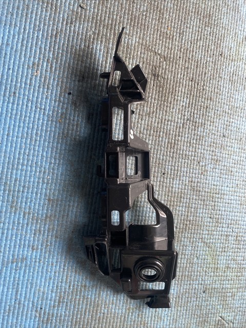 Genuine Volkswagen Golf Mk7 Front Bumper Right Bracket 5G0807050A OEM ...