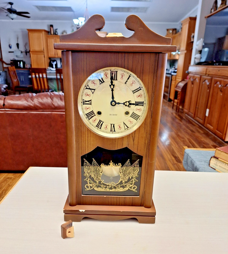 VINTAGE KOREAN 31 DAY WALL / MANTLE / SHELF CLOCK RUNS GREAT! | eBay
