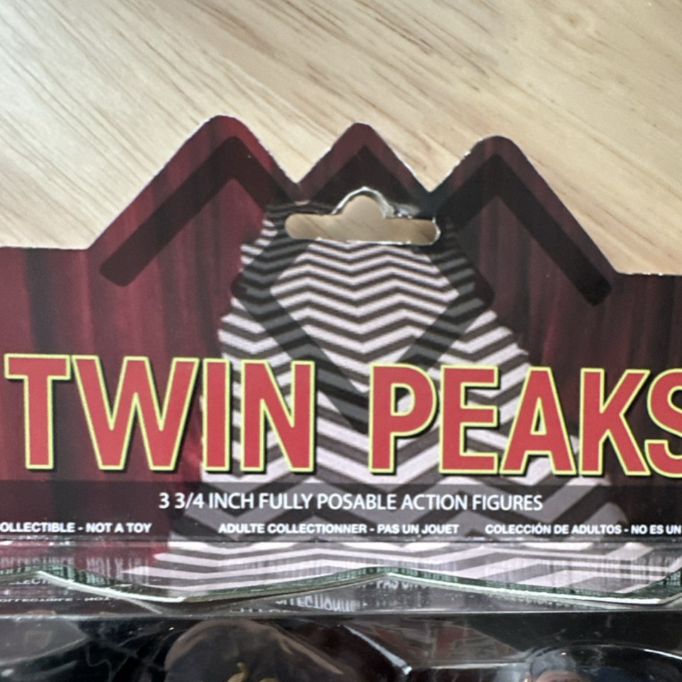 9POA Twin Peaks 3 3/4" Fully Posable Action Figures Dale Cooper Laura ...