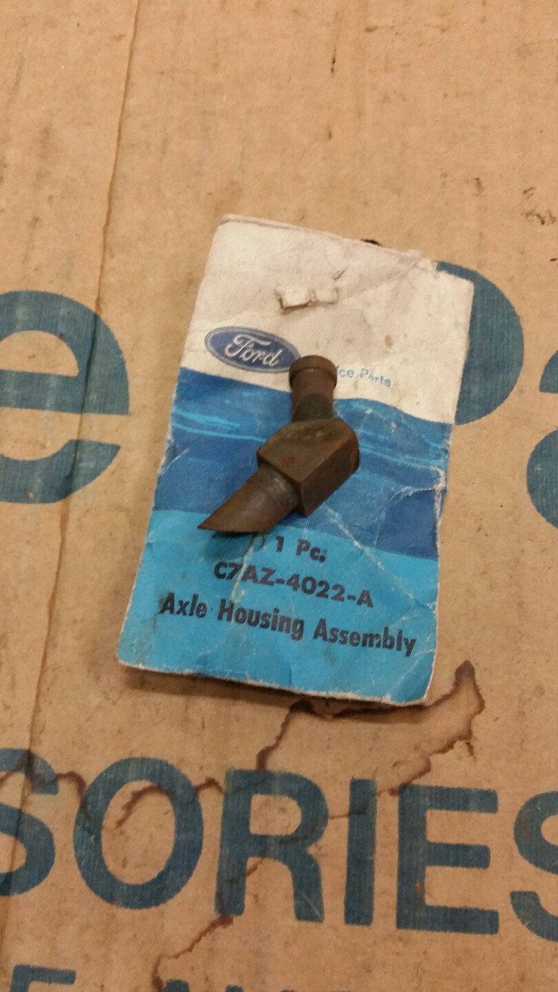 NOS GENUINE FORD REAR AXLE HOUSING VENT 67 68 GALAXIE | eBay