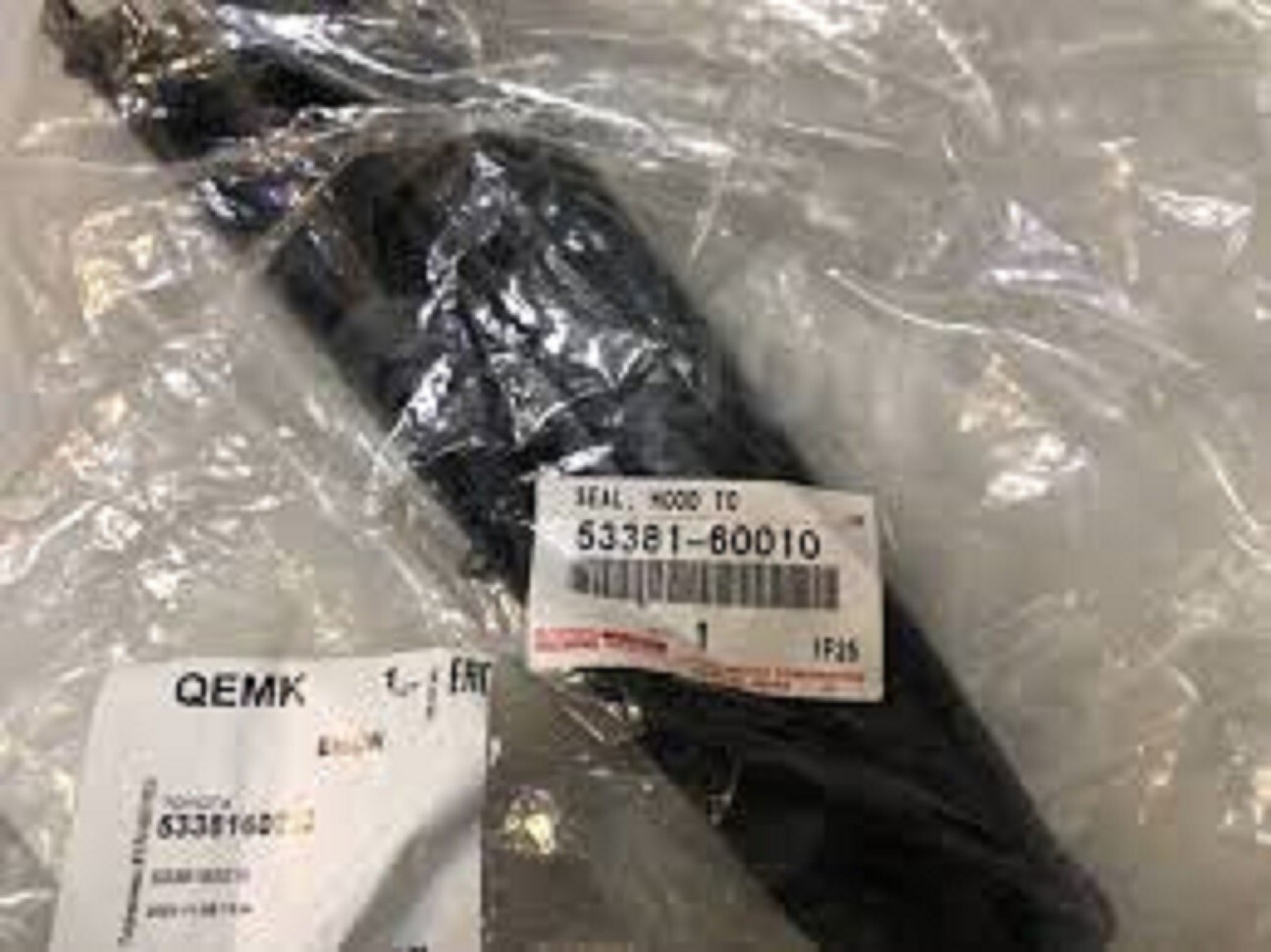 Toyota Genuine OEM SEAL, HOOD TO RADIATOR SUPPORT LEXUS LX450 FZJ80 ...