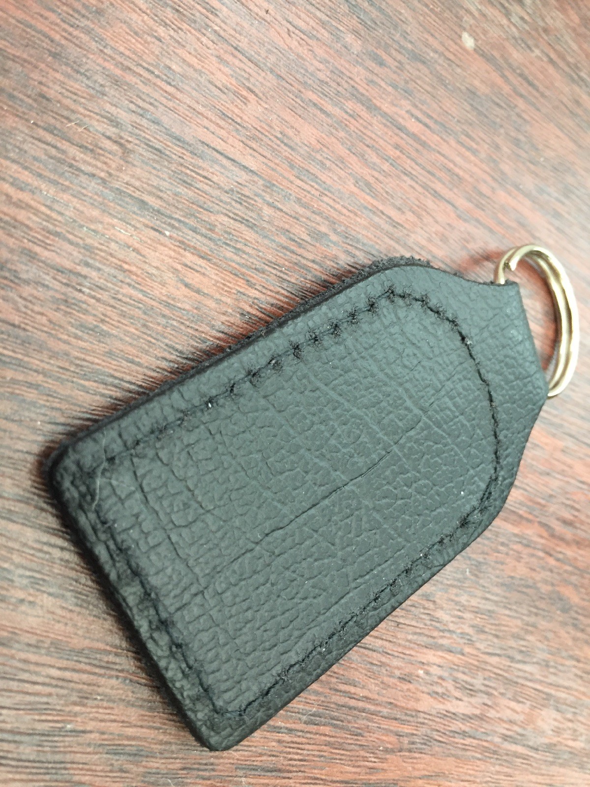 Mg Black Leather Key ring Round Enamel Infill On Metal Ingot Black With ...