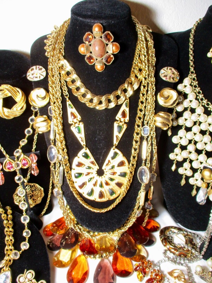 Vintage Gold Tone Jewelry Lot Givenchy Trifari Ciner SAL Florenza Anne ...