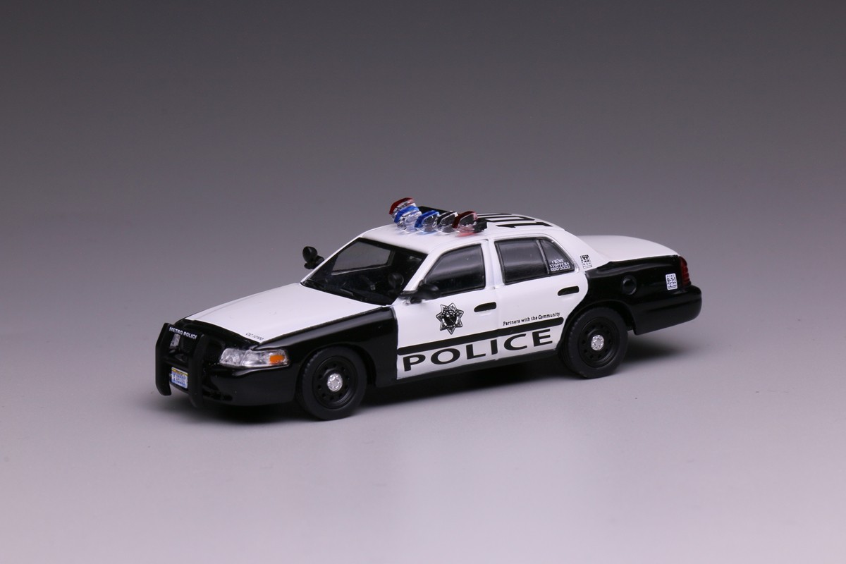 596 1/64 Ford CV CROWN Las Vegas Police/Vermont State Police Diecast ...