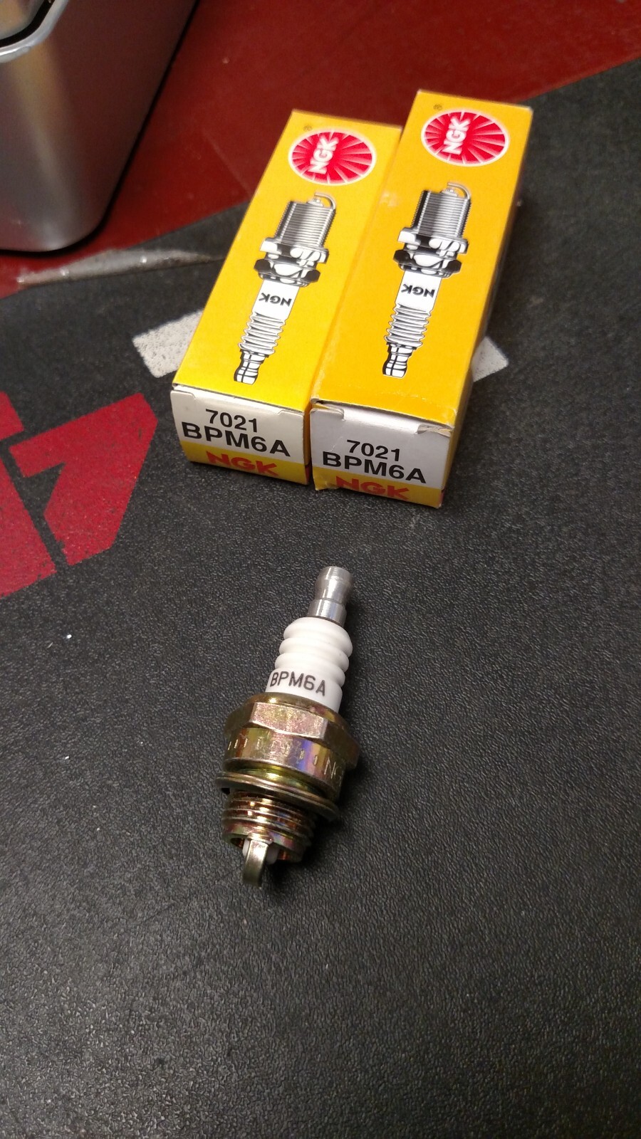 NGK BPM6A - Alternative spark plugs