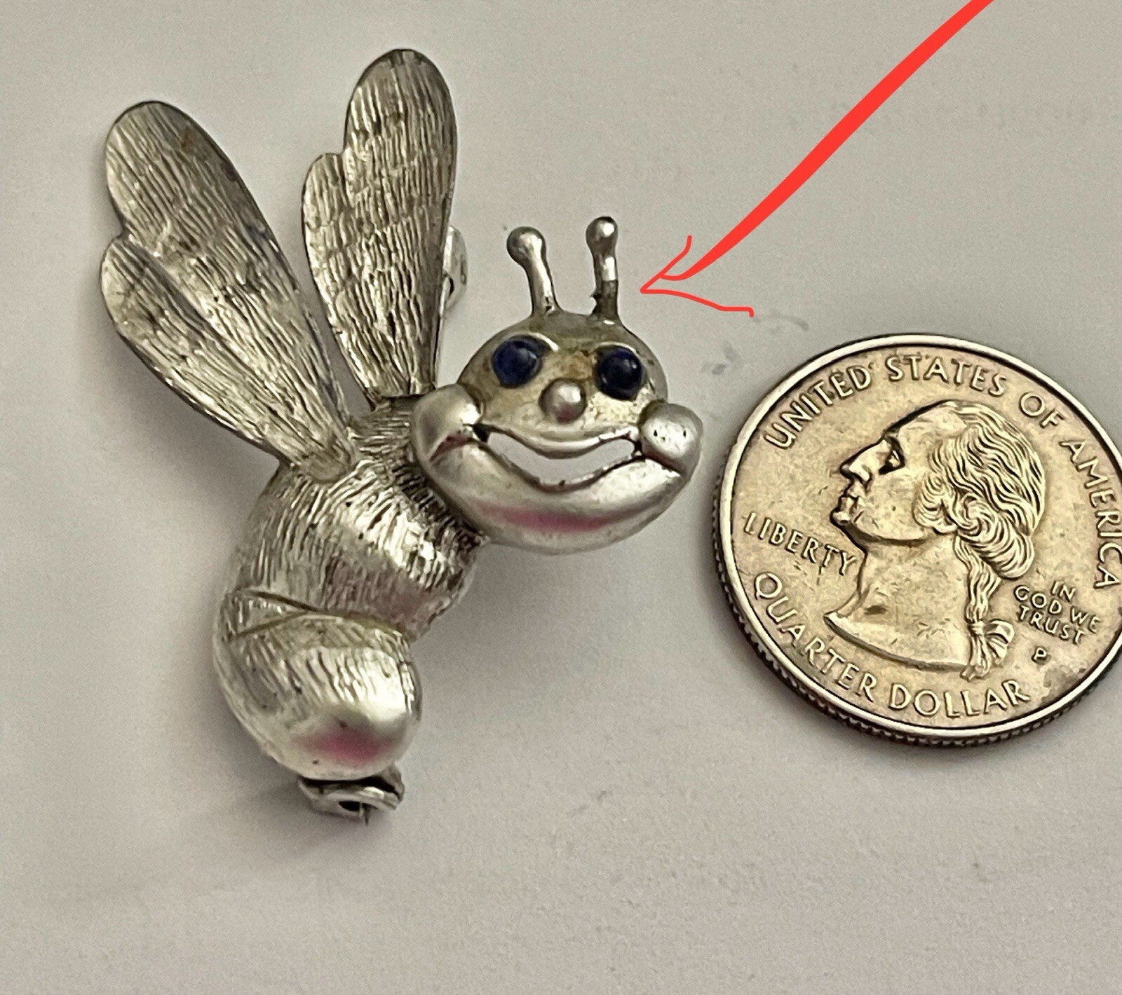 Vintage JJ Happy Smiling Bumble BEE with Blue Eyes Silvertone Brooch | eBay