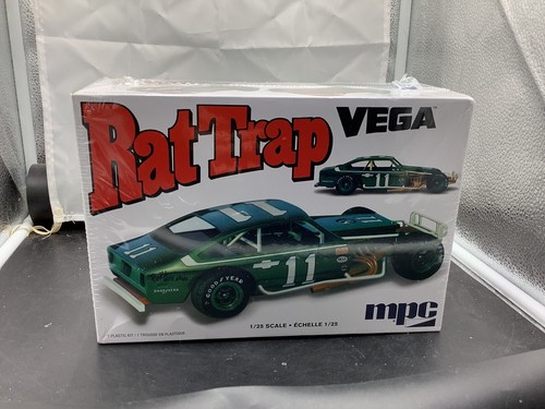 MPC Chevy Vega Rat Trap 1:25 Model Car Kit - Green (MPC905 ...
