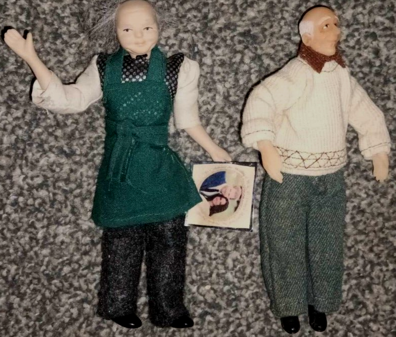 Nan & grandad Dolls HOUSE Miniature 1/12 scale artisan porcelain ...