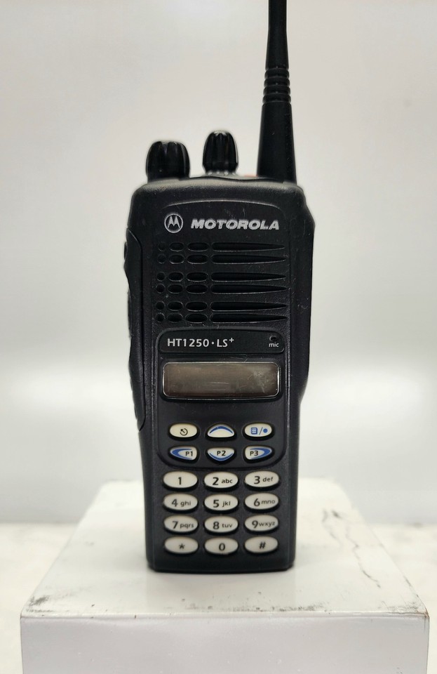 Motorola HT1250 LS+ UHF 450-512 MHz 32 Channel 4 Watt Full Keypad ...
