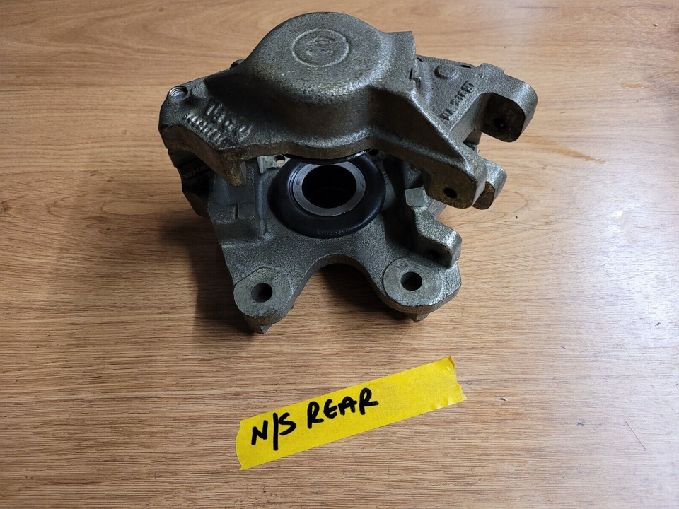 Aston Martin Classic AMV8 & V8 Zagato new old stock Girling rear brake ...