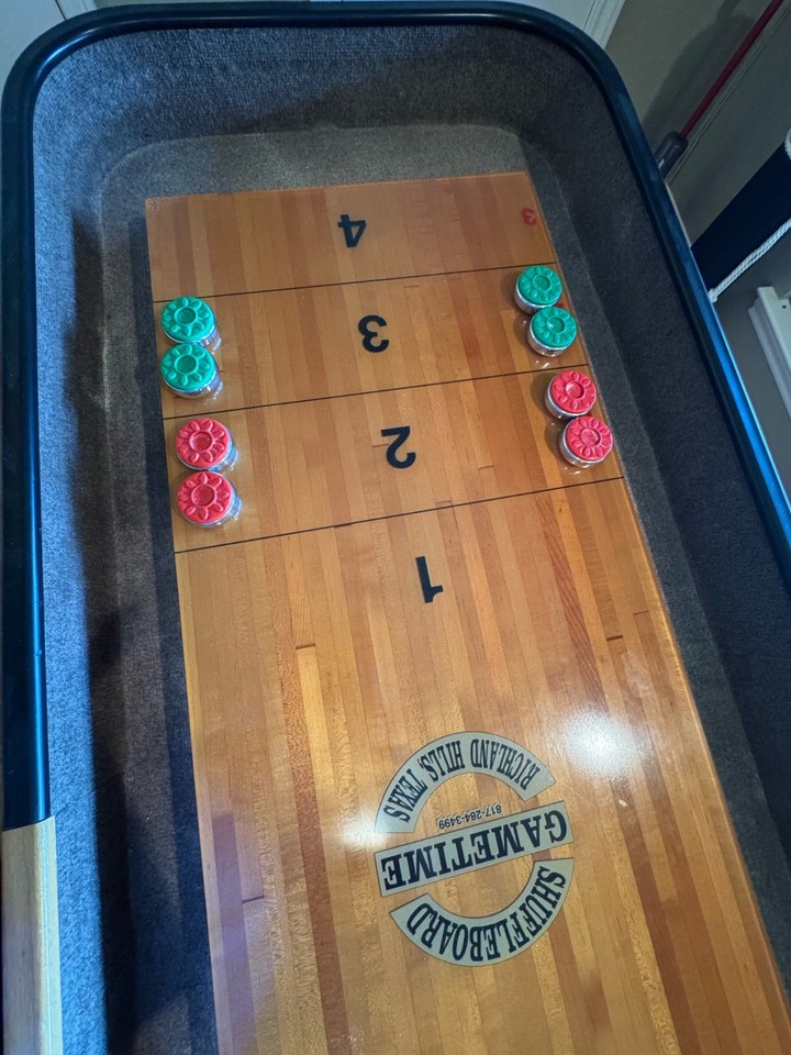 Championship 14' Champion shuffleboard /electronic scoreboard ...