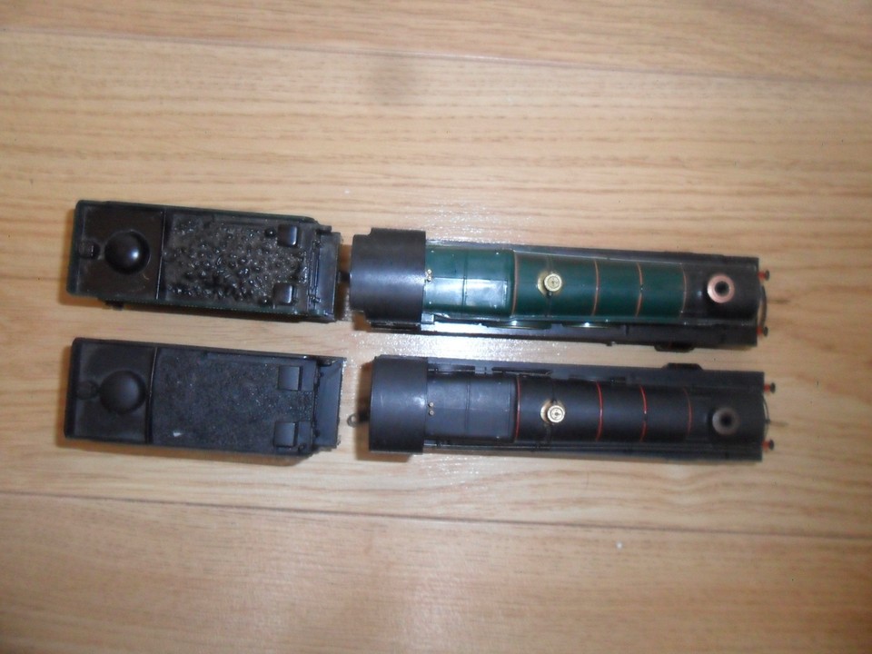 Pair of Locomotives for Hornby OO Gauge Model Railway Train Sets - Non ...