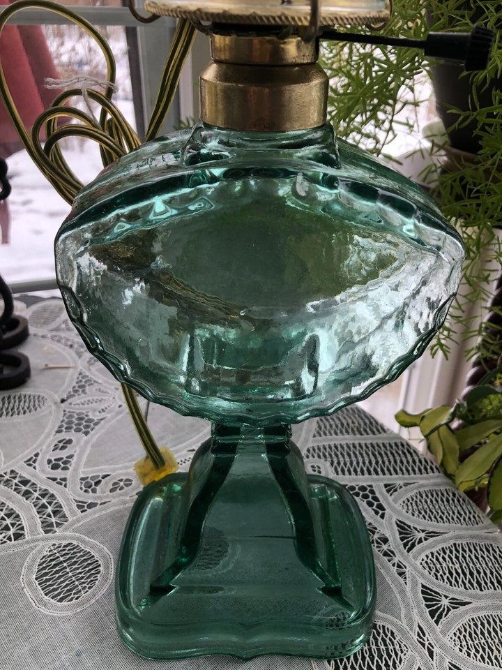 ANTIQUE REPRODUCTION OIL LAMP - CORDED ELECTRIC - GREEN "FLAT" | eBay