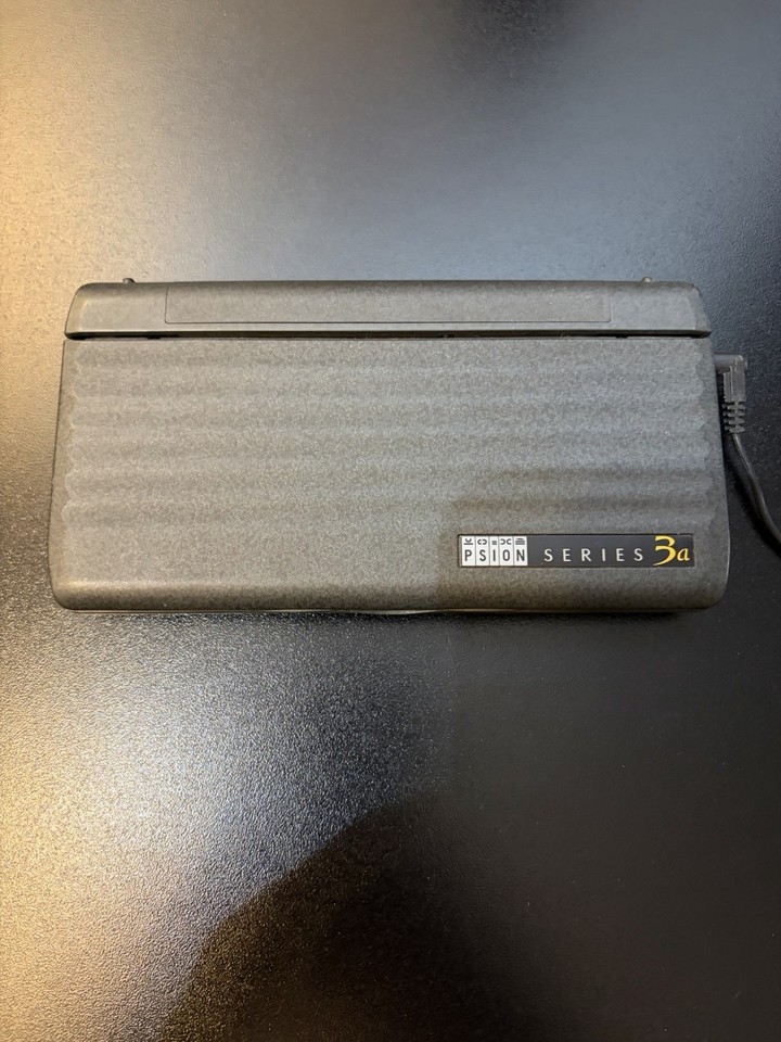 Psion Series 3 Pocket Sized Computer PDA Personal Digital Assitant ...