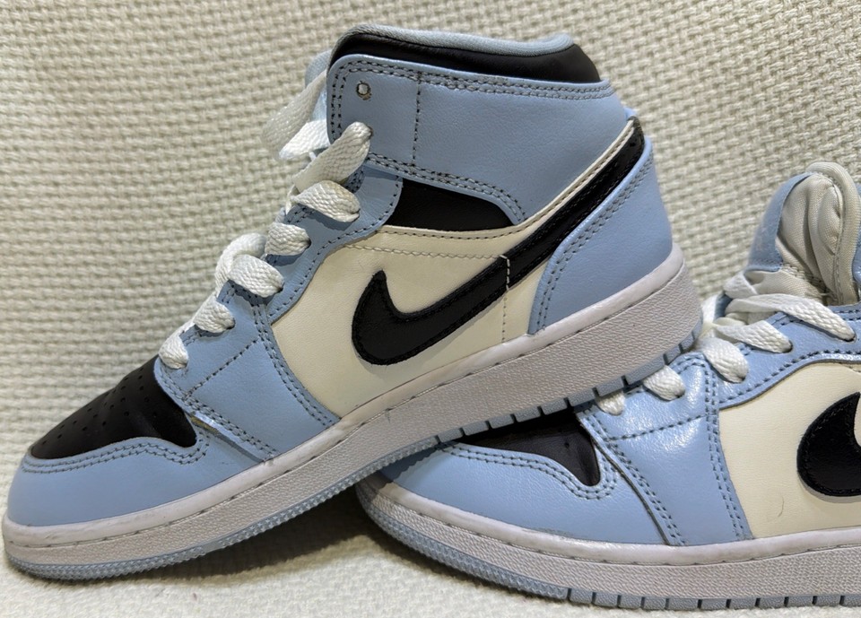 Nike Air Jordan 1 Mid 'Ice Blue' Black White UNC 555112-401 Size 3.5((F ...