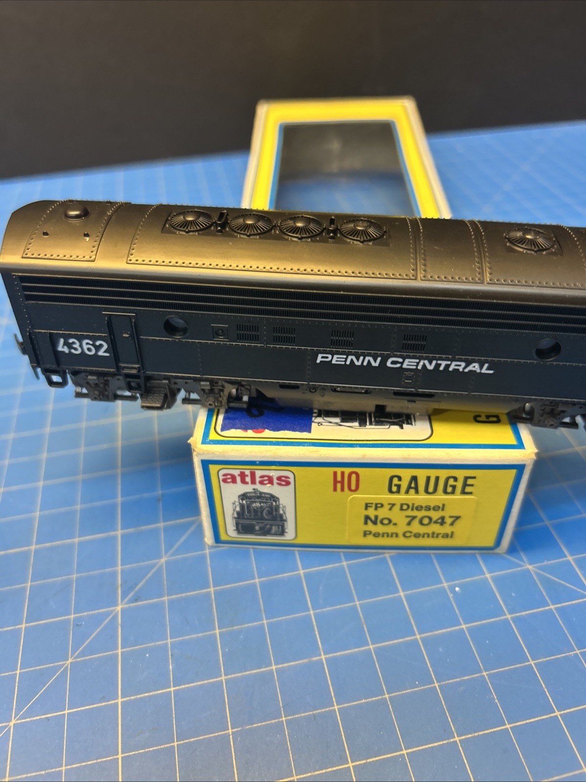 HO Scale Atlas 7047 Penn Central 4362 FP7 Diesel Locomotive Runs Great ...