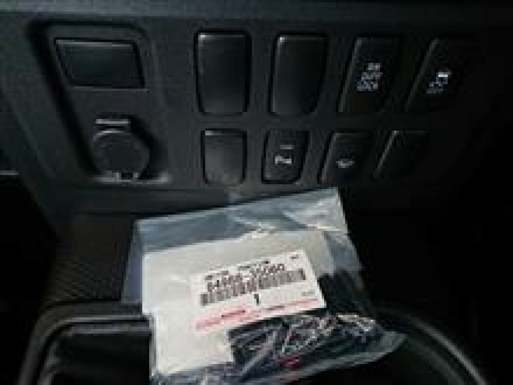 TOYOTA GENUINE FJ CRUISER SWITCH TRACTION CONTROL NO.2 A-TRAC GSJ1 ...