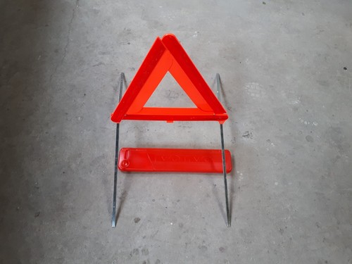 Volvo Warning Triangle V50 S40 C30 | eBay