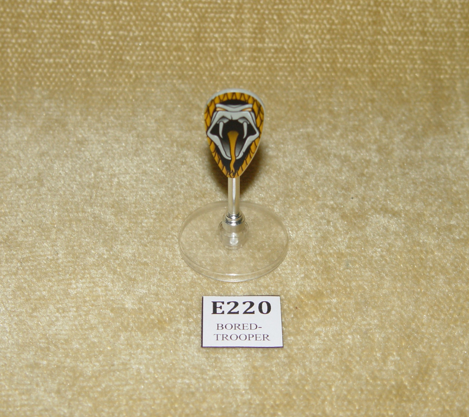 LEGO Minifig, SHIELD ~ CHOOSE YOUR OWN ~ Knights/Forestmen/Islanders ...