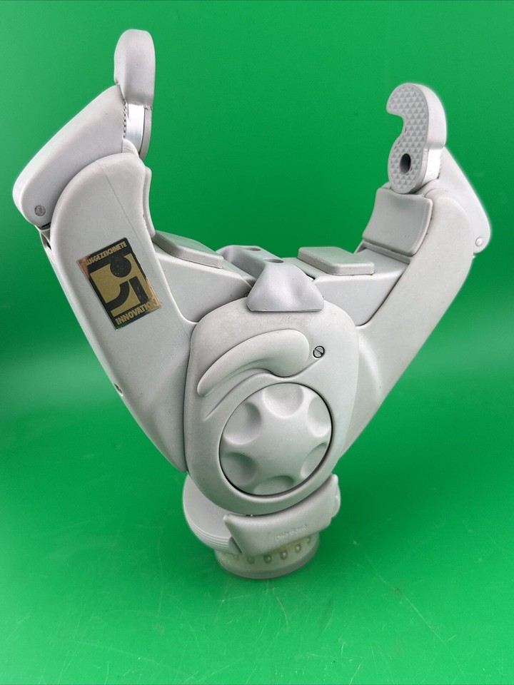 OTTOBOCK Otto Bock Greifer Prosthetic Hand. Myoelectric Prosthetic Hand ...