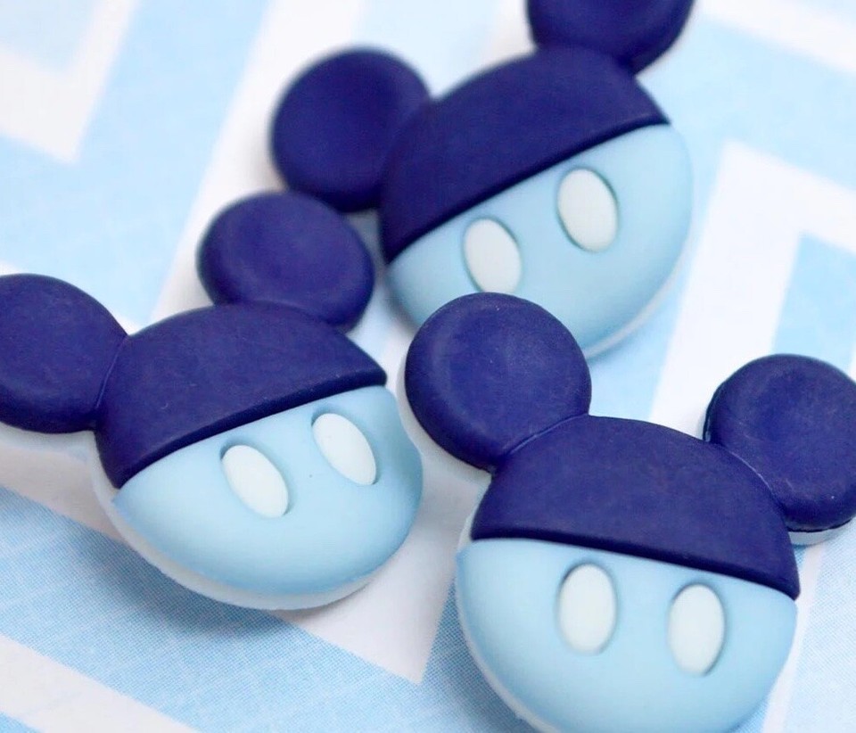 DISNEY BUTTONS & FLATBACKS, CHOOSE YOUR FAVORITE CHARACTERS HAND ...
