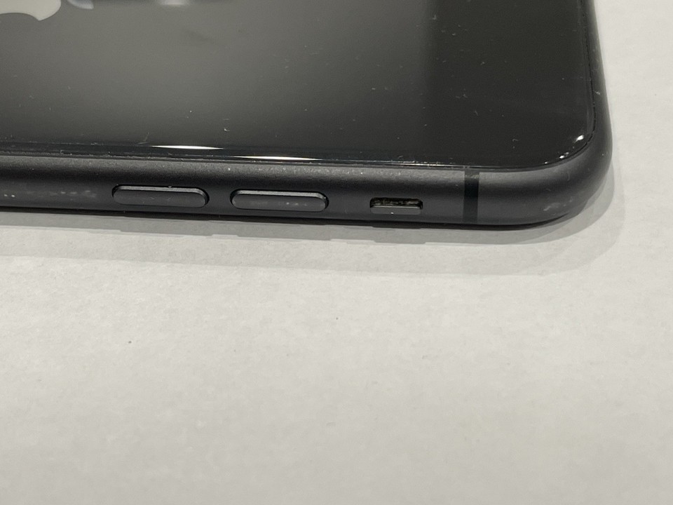 Apple iPhone 11 64GB Unlocked - Screen Issue - Back Camera - Read in ...