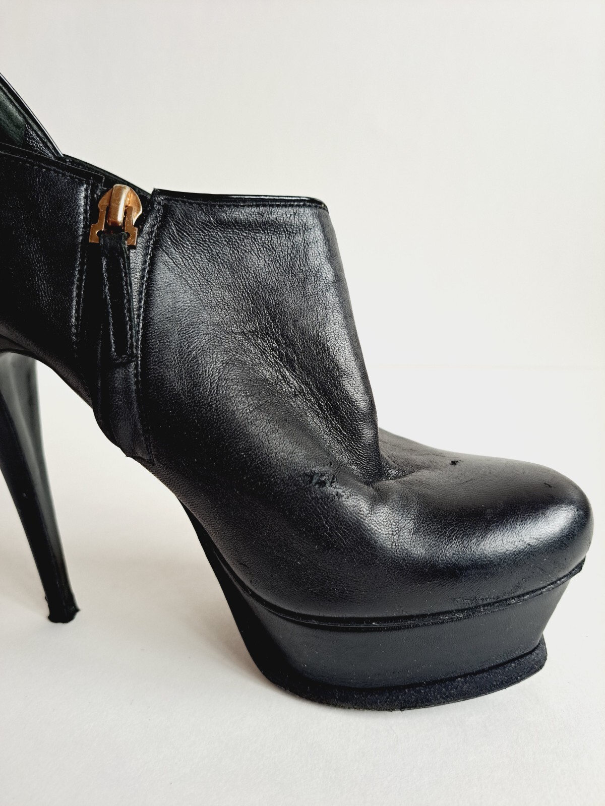 YSL Tribute Black Leather Ankle Platform Heels Bootie… - Gem
