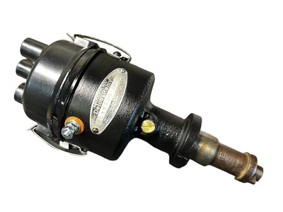 Antique & Vintage Equip Parts - Delco Remy Distributor