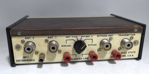 VERY GOOD MFJ-941 1.8 - 30 MHZ 300 WATT PEP ANTENNA TUNER WITH POWER ...