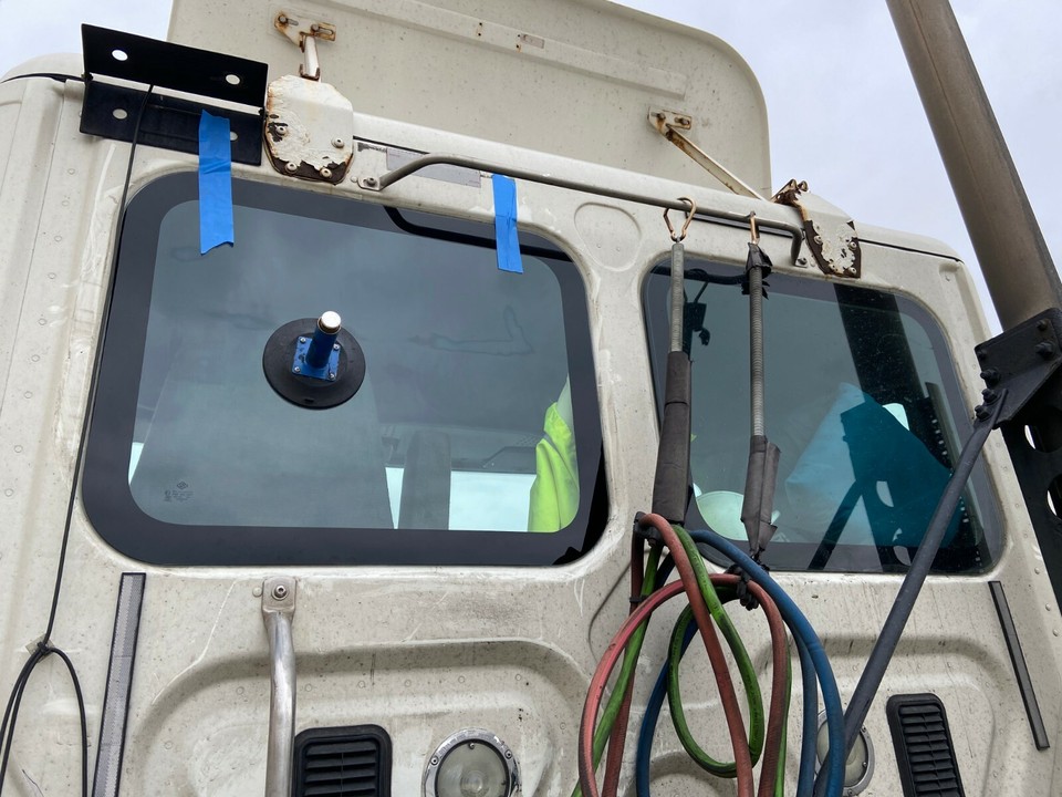 2008-2022 Freightliner Cascadia Conventional Cab Rear Back Glass (Left ...