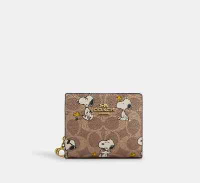 Peanuts x Coach Snap Wallet Signature Canvas Snoopy Print Outlet CBN32 ...