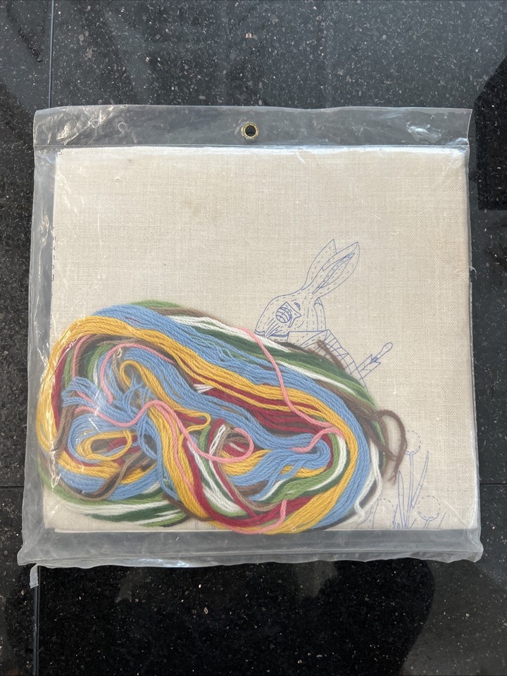 RARE - Vintage Reynolds “Alice In Wonderland” White Rabbit Crewel Kit ...