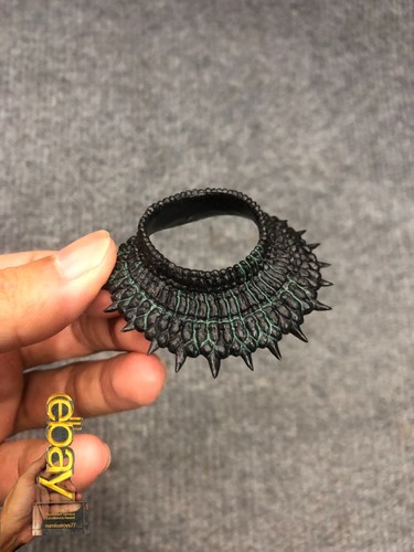 1/6 Hot Toys MMS325 Alien AVP Elder Predator Collar for Action Figure ...