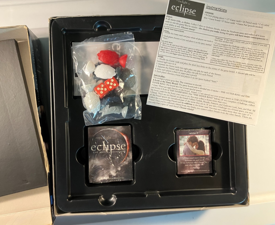 The Twilight Saga Trilogy Board Games Eclipse New Moon Cullen Crest Collectible! | eBay