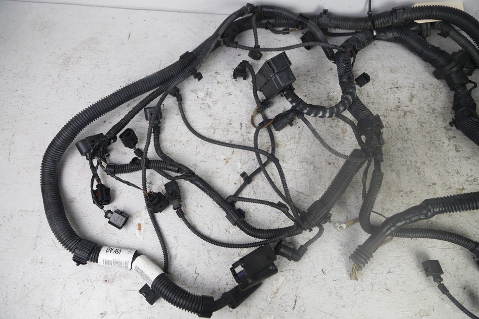 11-14 PORSCHE CAYENNE RIGHT HEADLIGHT ENGINE BAY JUNCTION FUSE RELAY ...