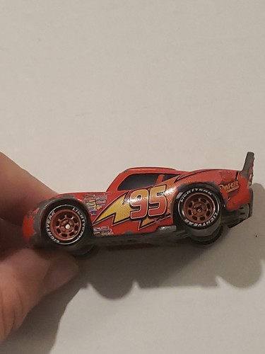 Disney Pixar Cars 3 Lightning McQueen Rust-eze Car Red Mattel Toy | eBay