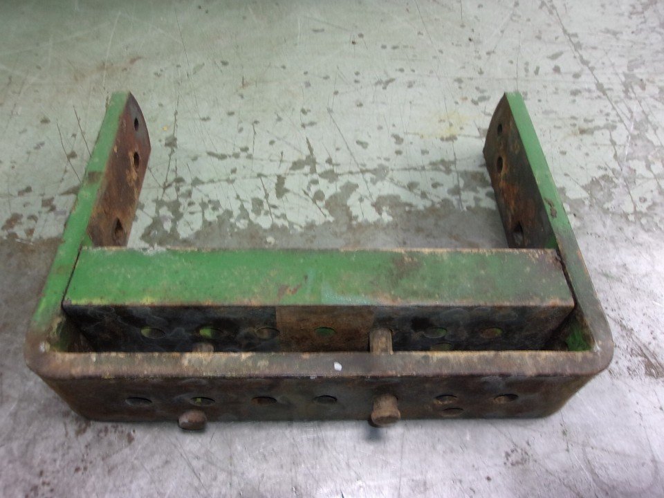 JOHN DEERE 3020 4030 REAR DRAWBAR SUPPORT AR32495 VERY NICE ORIGINAL ...