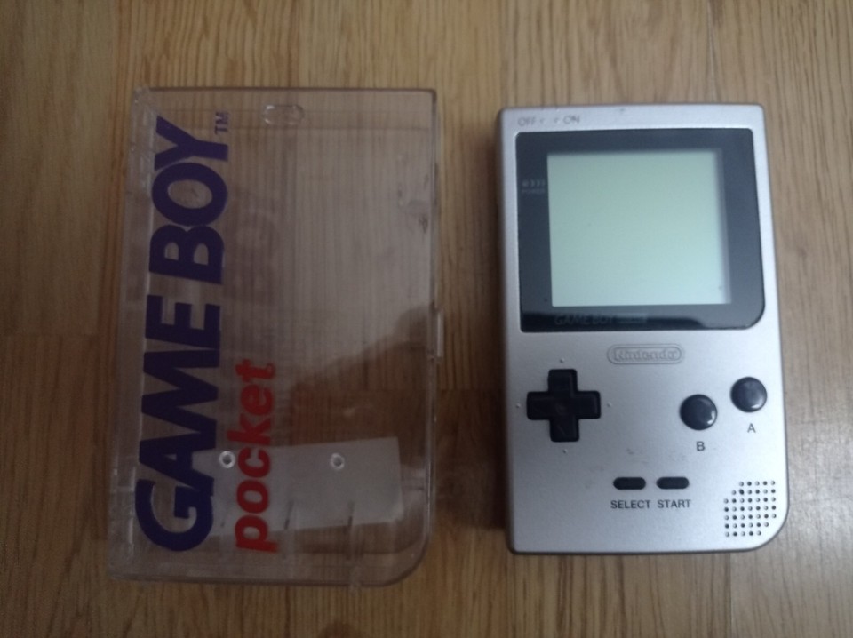 CONSOLA NINTENDO GAME BOY POCKET COLOR GRIS CON CAJA ORIGINAL - FULLY ...
